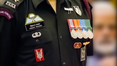 Para SF Commando Badges: Decoding the Insignias